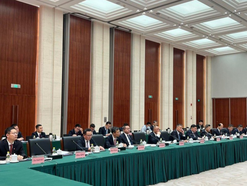 Хил дамнасан төмөр замын бүтээн байгуулалтыг эрчимжүүлэх ажлын хэсэг БНХАУ ын Бээжин хотноо